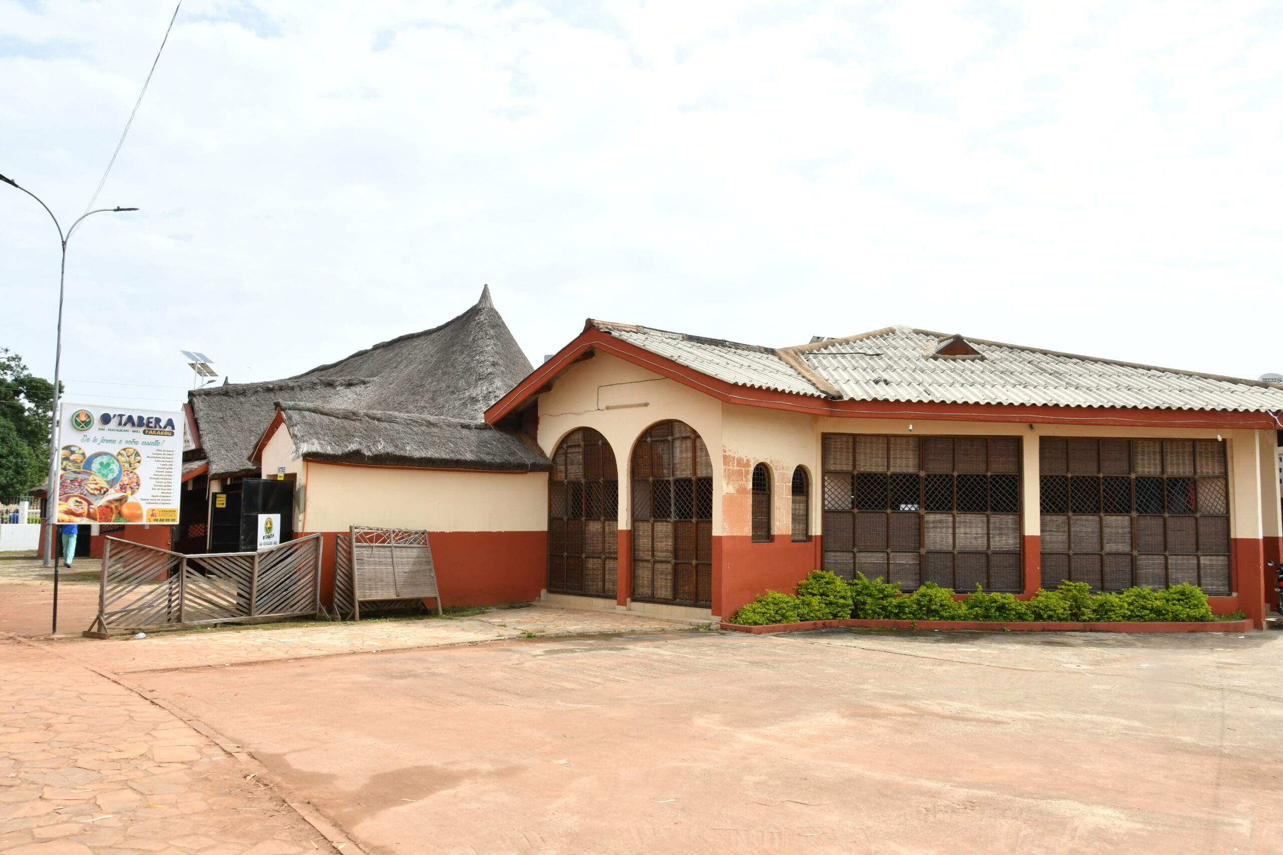 Restaurations et bars - Destination Parakou